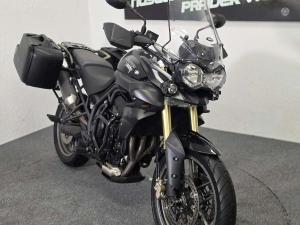 Black Triumph Tiger 2012 in Panevezys, with an engine capacity of 0.80 L and mileage of 54 thousand km for 3350 €, photo 3 on AUTOMOTO.COM.LV