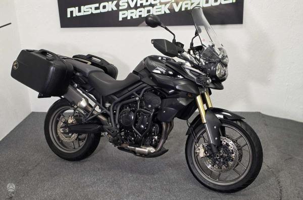 Black Triumph Tiger 2012 in Panevezys, with an engine capacity of 0.80 L and mileage of 54 thousand km for 3350 €, photo 3 on AUTOMOTO.COM.LV
