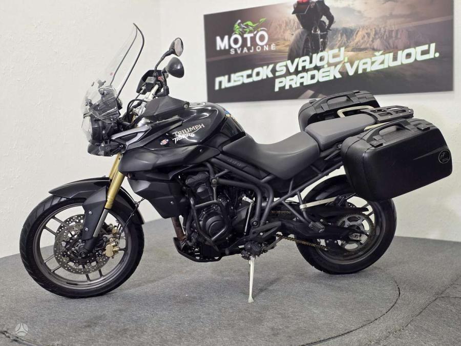 Black Triumph Tiger 2012 in Panevezys, with an engine capacity of 0.80 L and mileage of 54 thousand km for 3350 €, photo 7 on AUTOMOTO.COM.LV