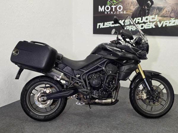 Black Triumph Tiger 2012 in Panevezys, with an engine capacity of 0.80 L and mileage of 54 thousand km for 3350 €, photo 8 on AUTOMOTO.COM.LV