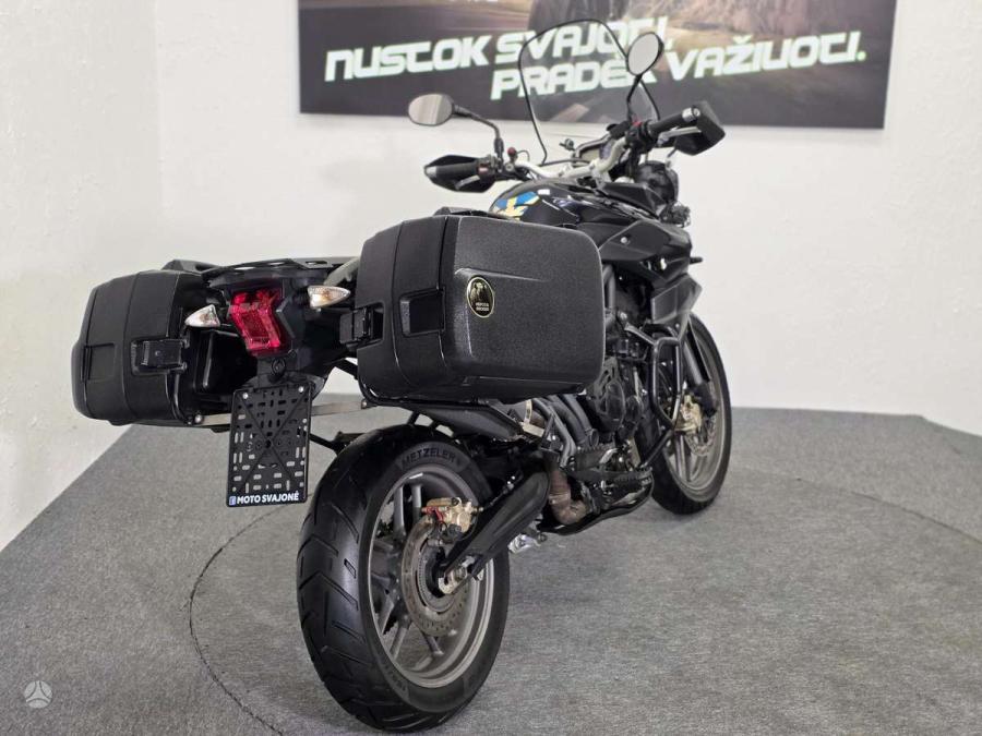 Black Triumph Tiger 2012 in Panevezys, with an engine capacity of 0.80 L and mileage of 54 thousand km for 3350 €, photo 12 on AUTOMOTO.COM.LV