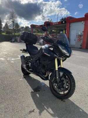 Black Triumph Tiger 2013 in Alytus, with an engine capacity of 1.05 L and mileage of 64 thousand km for 4000 €, photo 3 on AUTOMOTO.COM.LV