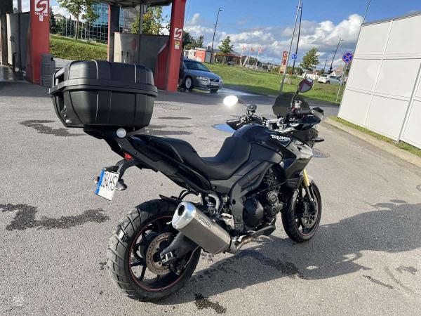 Black Triumph Tiger 2013 in Alytus, with an engine capacity of 1.05 L and mileage of 64 thousand km for 4000 €, photo 3 on AUTOMOTO.COM.LV