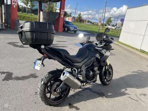 Black Triumph Tiger 2013 in Alytus, with an engine capacity of 1.05 L and mileage of 64 thousand km for 4000 €, photo 4 on AUTOMOTO.COM.LV