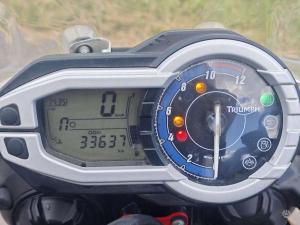 Melns Triumph Tiger 2014 Kauņa, ar dzinēja tilpumu 0.80 L un nobraukumu 34 tūkst. km par 5500 €, foto 12 vietnē AUTOMOTO.COM.LV