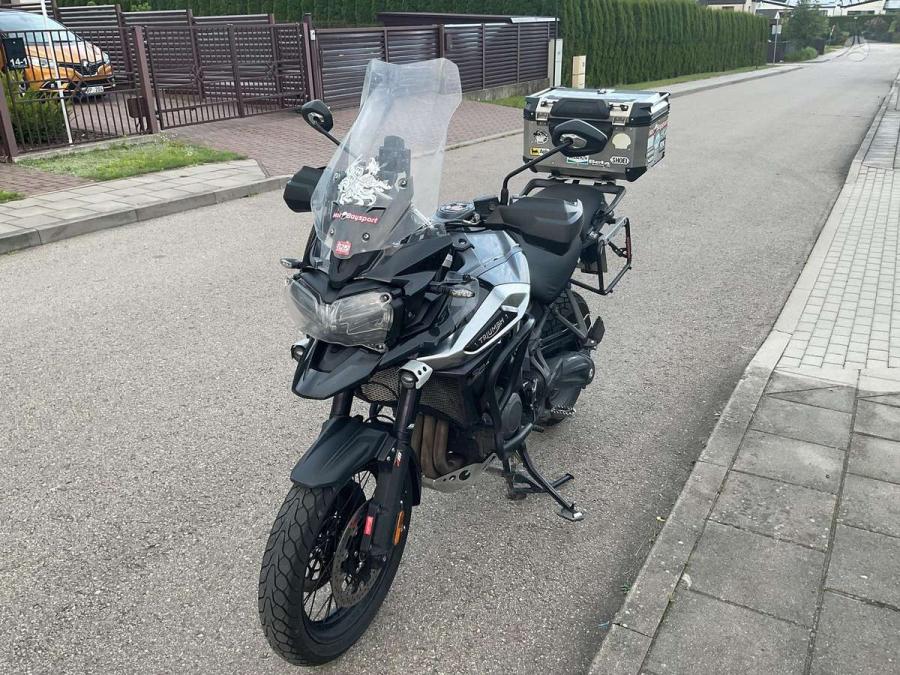 Melns Triumph Tiger 2020 Viļņa, ar dzinēja tilpumu 1.22 L un nobraukumu 58 tūkst. km par 11000 €, foto 3 vietnē AUTOMOTO.COM.LV