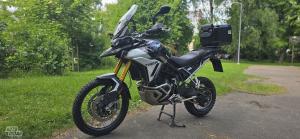 Black Triumph Tiger 2024 in Vilnius, with an engine capacity of 0.89 L and mileage of 47 thousand km for 9983 €, photo 3 on AUTOMOTO.COM.LV