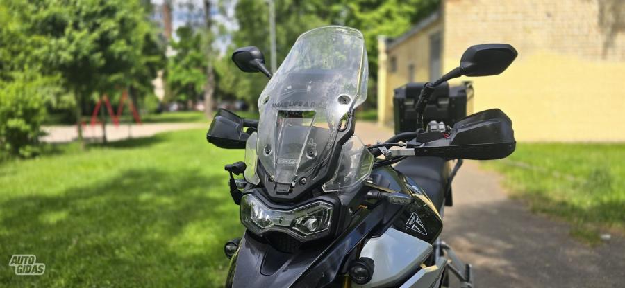 Black Triumph Tiger 2024 in Vilnius, with an engine capacity of 0.89 L and mileage of 47 thousand km for 9983 €, photo 4 on AUTOMOTO.COM.LV