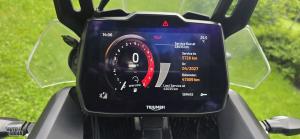 Black Triumph Tiger 2024 in Vilnius, with an engine capacity of 0.89 L and mileage of 47 thousand km for 9983 €, photo 10 on AUTOMOTO.COM.LV