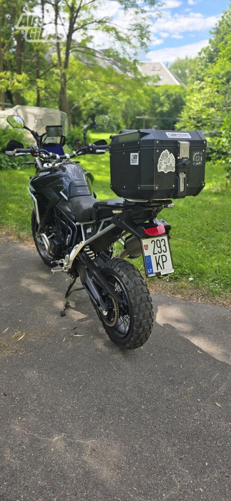 Black Triumph Tiger 2024 in Vilnius, with an engine capacity of 0.89 L and mileage of 47 thousand km for 9983 €, photo 17 on AUTOMOTO.COM.LV