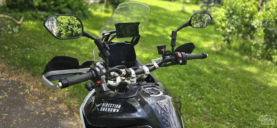 Black Triumph Tiger 2024 in Vilnius, with an engine capacity of 0.89 L and mileage of 47 thousand km for 9983 €, photo 18 on AUTOMOTO.COM.LV