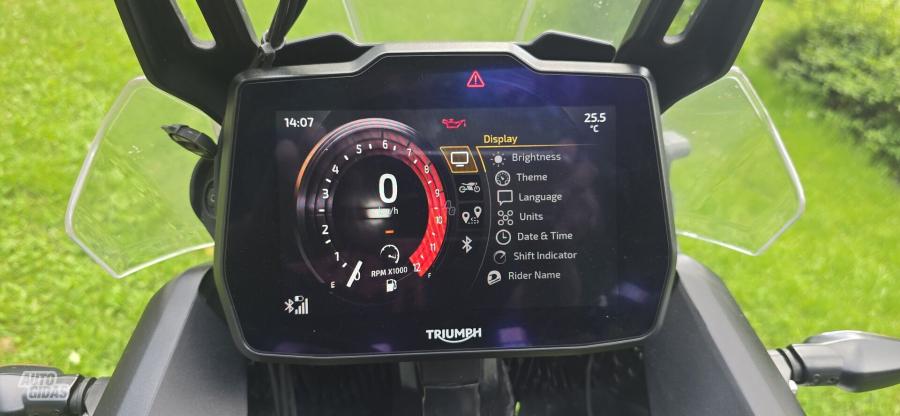 Black Triumph Tiger 2024 in Vilnius, with an engine capacity of 0.89 L and mileage of 47 thousand km for 9983 €, photo 21 on AUTOMOTO.COM.LV