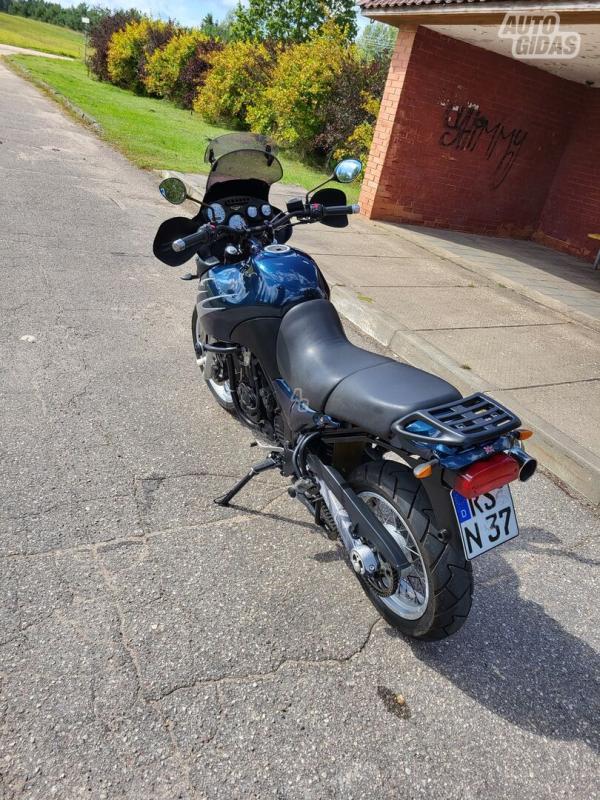 Triumph Tiger 2000 Utena vietnÄ Zils Triumph Tiger 2000 Utena, ar dzinÄja tilpumu 0.89 L un nobraukumu 73 tÅ«kst. km par 1850 ā¬, foto 6 vietnÄ AUTOMOTO.COM.LV
