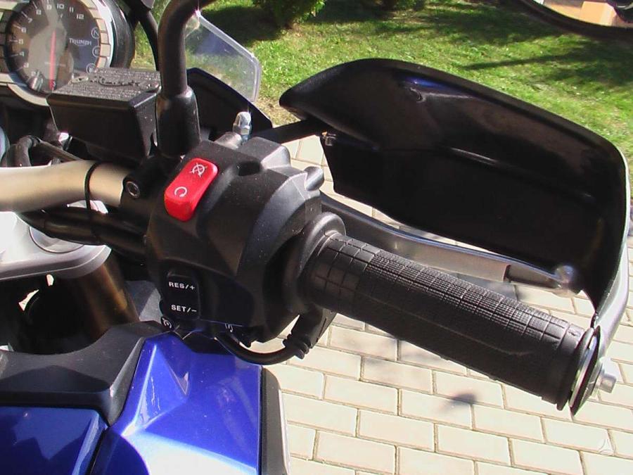 Blue Triumph Tiger 2013 in Panevezys, with an engine capacity of 1.22 L and mileage of 51 thousand km for 5800 €, photo 9 on AUTOMOTO.COM.LV