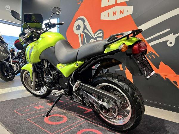 Zaļš Triumph Tiger 2000 Viļņa, ar dzinēja tilpumu 0.90 L un nobraukumu 48 tūkst. km par 2299 €, foto 3 vietnē AUTOMOTO.COM.LV