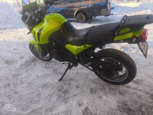 Zaļš Triumph Tiger 2001 Ignalina, ar dzinēja tilpumu 0.96 L un nobraukumu 49 tūkst. km par 1999 €, foto 3 vietnē AUTOMOTO.COM.LV