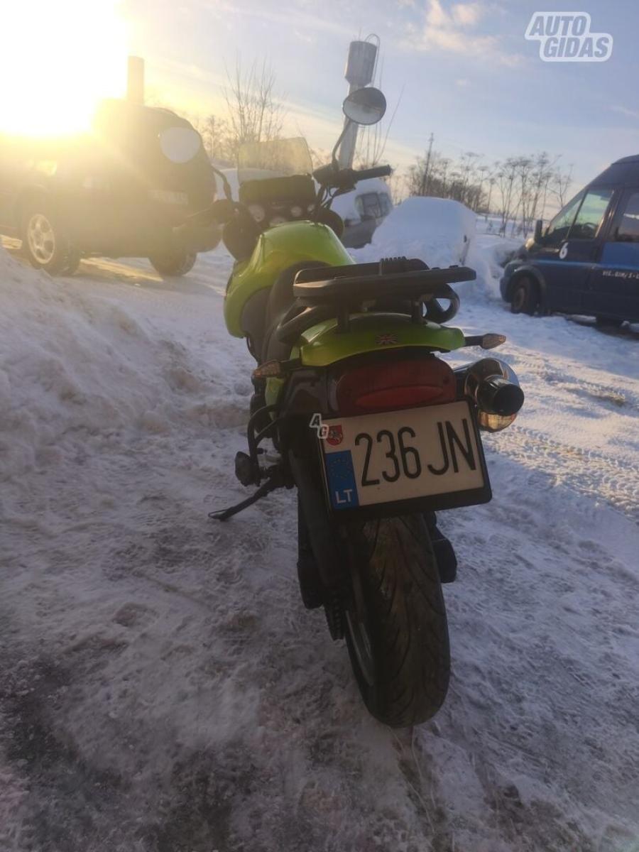 Zaļš Triumph Tiger 2001 Ignalina, ar dzinēja tilpumu 0.96 L un nobraukumu 49 tūkst. km par 1999 €, foto 8 vietnē AUTOMOTO.COM.LV