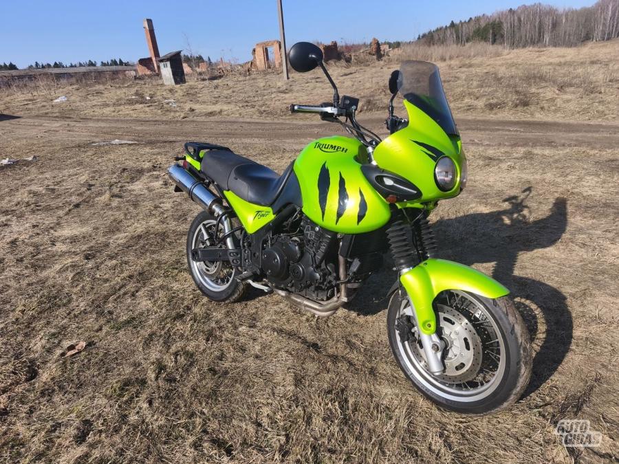 Zaļš Triumph Tiger 2001 Ignalina, ar dzinēja tilpumu 0.96 L un nobraukumu 48 tūkst. km par 1650 €, foto 1 vietnē AUTOMOTO.COM.LV