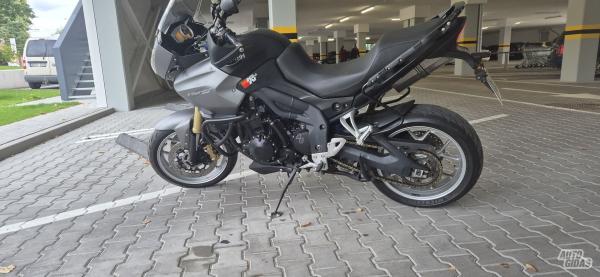 Pelēks Triumph Tiger 2009 Kauņa, ar dzinēja tilpumu 1.05 L un nobraukumu 0 tūkst. km par 4450 €, foto 6 vietnē AUTOMOTO.COM.LV