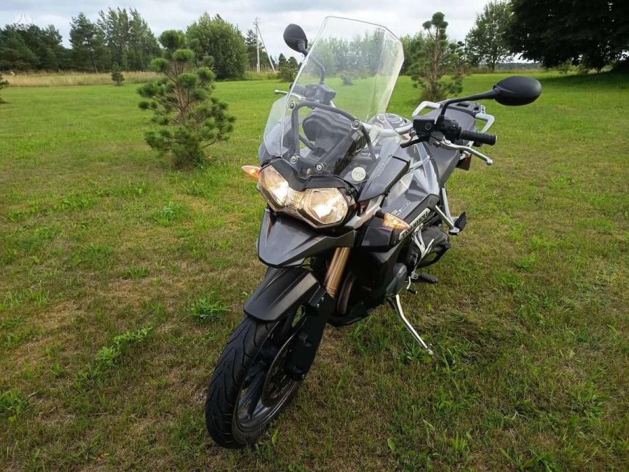 Pelēks Triumph Tiger 2015 Telšiai, ar dzinēja tilpumu 1.22 L un nobraukumu 40 tūkst. km par 5350 €, foto 9 vietnē AUTOMOTO.COM.LV