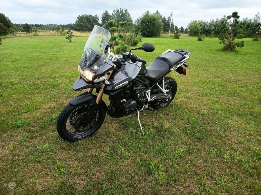 Pelēks Triumph Tiger 2015 Telšiai, ar dzinēja tilpumu 1.22 L un nobraukumu 40 tūkst. km par 5350 €, foto 13 vietnē AUTOMOTO.COM.LV
