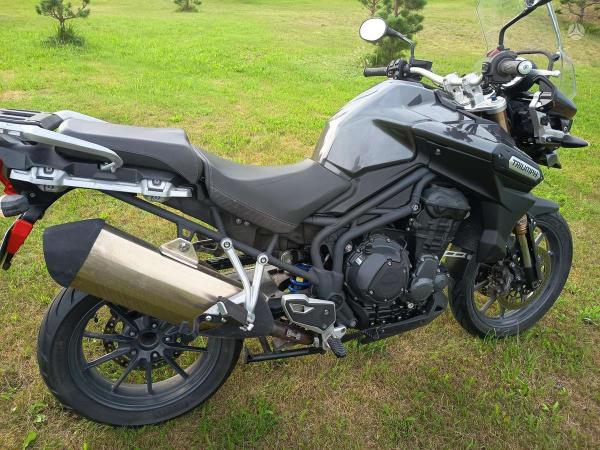 Grey Triumph Tiger 2015 in Telschi, with an engine capacity of 1.22 L and mileage of 40 thousand km for 5350 €, photo 3 on AUTOMOTO.COM.LV