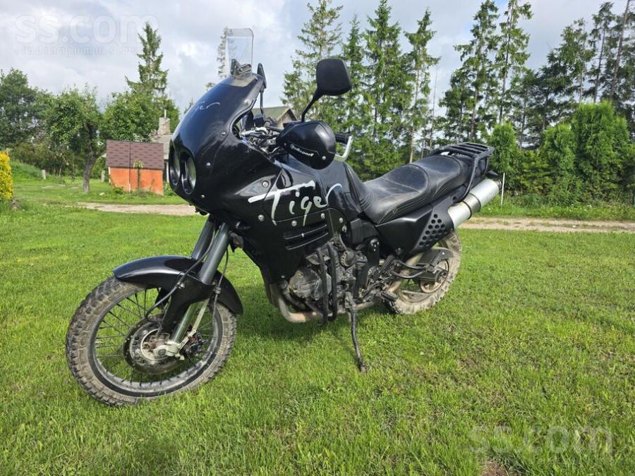 Triumph Tiger 1997 in Tukums, with an engine capacity of 0.90 L and mileage of 0 thousand km for 1500 €, photo 3 on AUTOMOTO.COM.LV