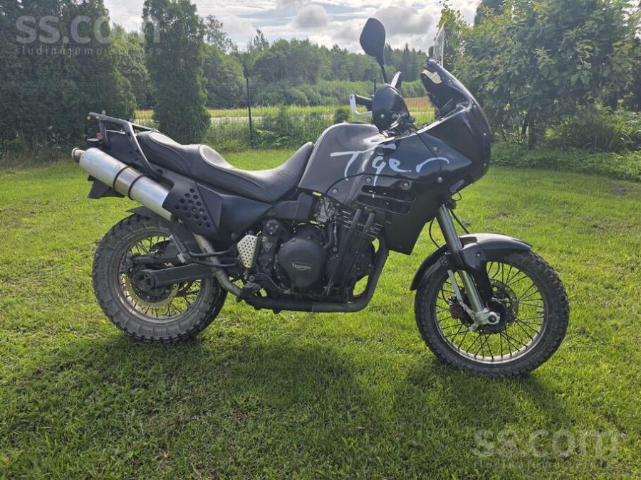 Triumph Tiger 1997 in Tukums, with an engine capacity of 0.90 L and mileage of 0 thousand km for 1500 €, photo 7 on AUTOMOTO.COM.LV