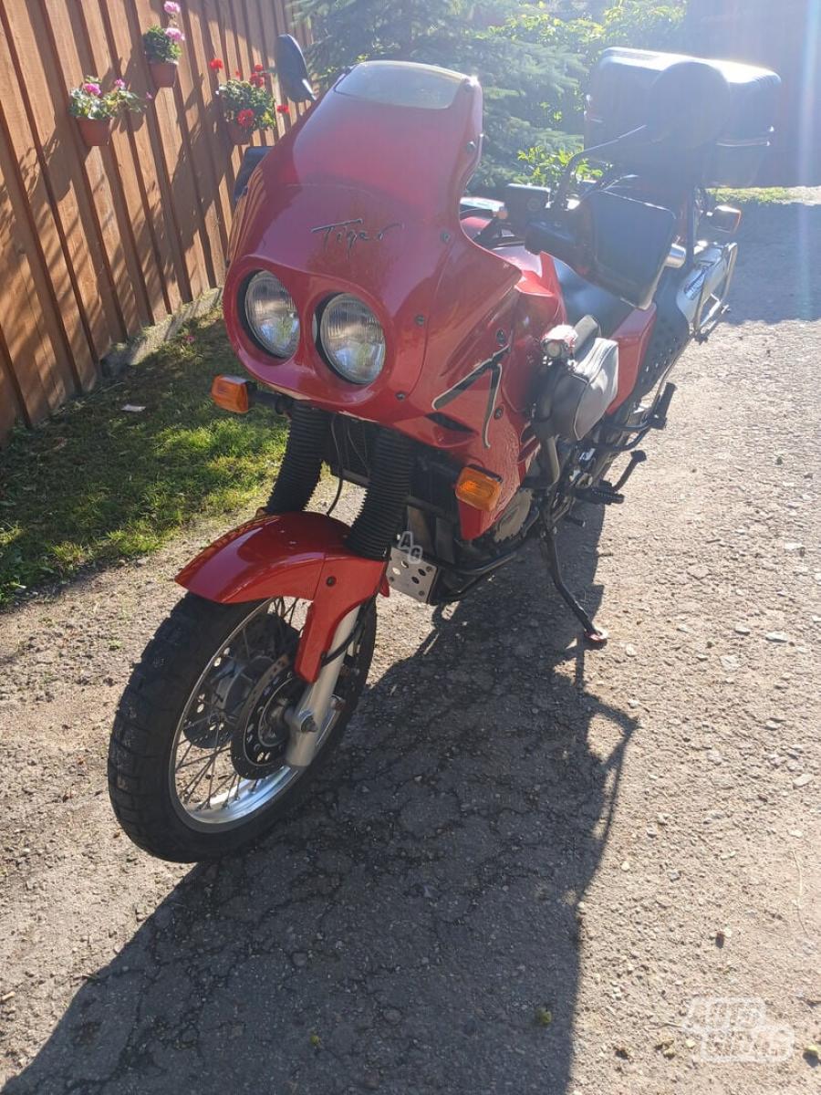 Triumph Tiger 1998 in Ukmerge, with an engine capacity of 0.00 L and mileage of 0 thousand km for 2200 €, photo 11 on AUTOMOTO.COM.LV