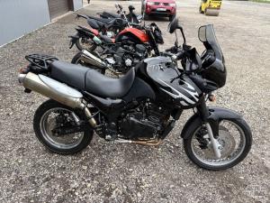Triumph Tiger 1999 in Kelme, with an engine capacity of 0.96 L and mileage of 52 thousand km for 1230 €, photo 3 on AUTOMOTO.COM.LV