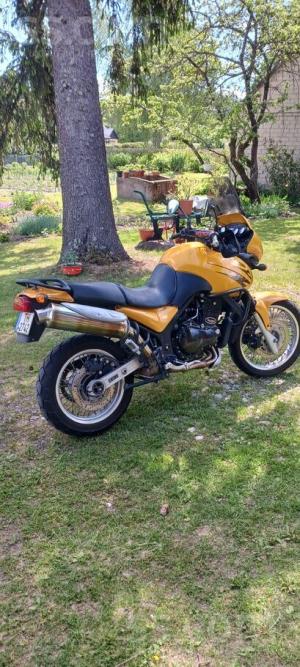 Triumph Tiger 2000 Ventspils, ar dzinēja tilpumu 0.89 L un nobraukumu 0 tūkst. km par 2950 €, foto 3 vietnē AUTOMOTO.COM.LV