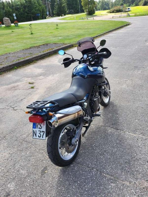 Triumph Tiger 2000 Utena vietnÄ Triumph Tiger 2000 Utena, ar dzinÄja tilpumu 0.89 L un nobraukumu 72 tÅ«kst. km par 1850 ā¬, foto 1 vietnÄ AUTOMOTO.COM.LV