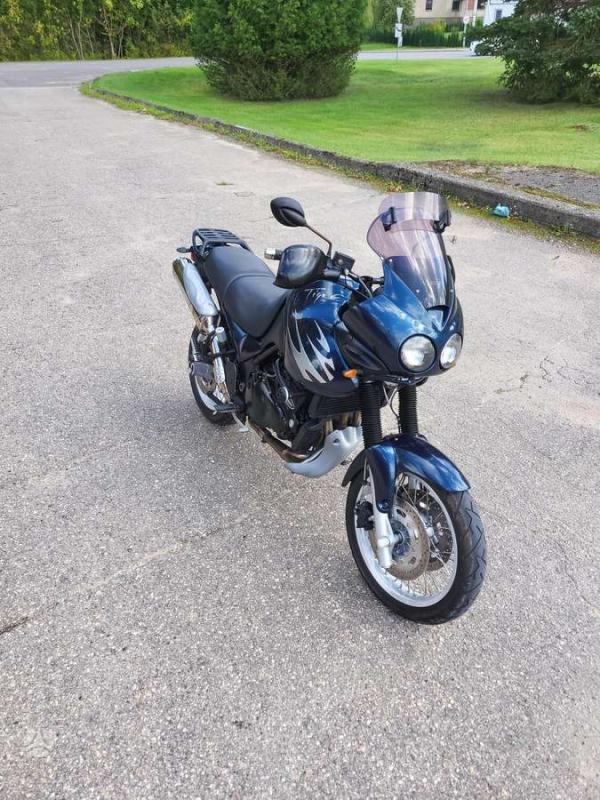 Triumph Tiger 2000 Utena vietnÄ Triumph Tiger 2000 Utena, ar dzinÄja tilpumu 0.89 L un nobraukumu 72 tÅ«kst. km par 1850 ā¬, foto 5 vietnÄ AUTOMOTO.COM.LV