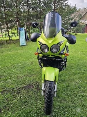 Triumph Tiger 2002 in Kupiskis, with an engine capacity of 0.96 L and mileage of 24 thousand km for 2500 €, photo 4 on AUTOMOTO.COM.LV
