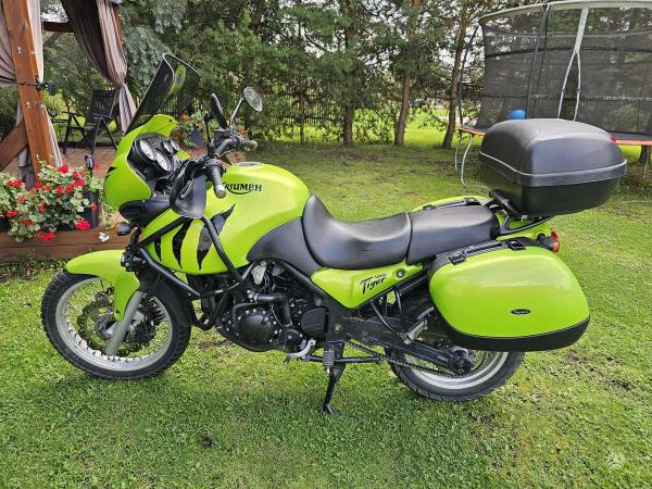 Triumph Tiger 2002 in Kupiskis, with an engine capacity of 0.96 L and mileage of 24 thousand km for 2500 €, photo 8 on AUTOMOTO.COM.LV