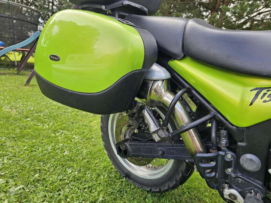 Triumph Tiger 2002 in Kupiskis, with an engine capacity of 0.96 L and mileage of 24 thousand km for 2500 €, photo 16 on AUTOMOTO.COM.LV