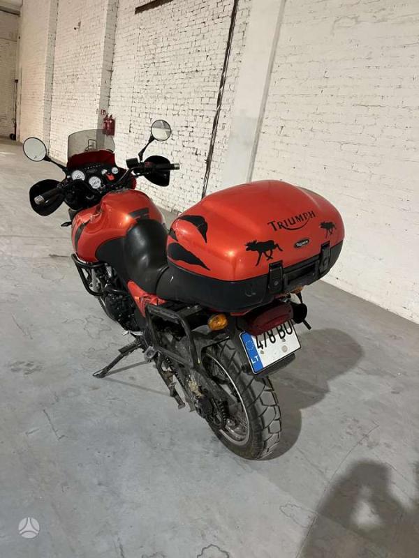 Triumph Tiger 2004 in Siauliai, with an engine capacity of 0.96 L and mileage of 80 thousand km for 1350 €, photo 5 on AUTOMOTO.COM.LV