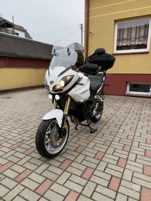 Triumph Tiger 2009 Tauragė, ar dzinēja tilpumu 1.05 L un nobraukumu 98 tūkst. km par 3100 €, foto 3 vietnē AUTOMOTO.COM.LV