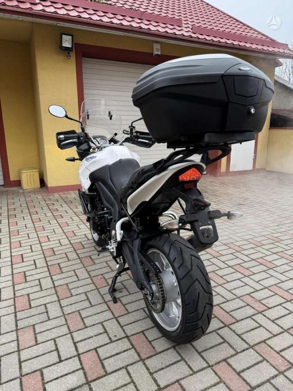 Triumph Tiger 2009 Tauragė, ar dzinēja tilpumu 1.05 L un nobraukumu 98 tūkst. km par 3100 €, foto 5 vietnē AUTOMOTO.COM.LV