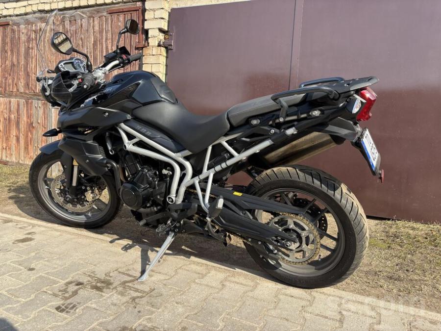 Triumph Tiger 2011 in Tukums, with an engine capacity of 0.80 L and mileage of 0 thousand km for 4800 €, photo 3 on AUTOMOTO.COM.LV