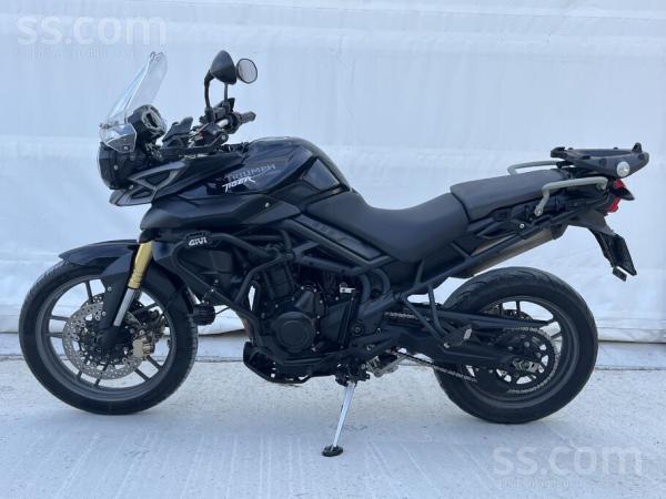 Triumph Tiger 2012 Rīga, ar dzinēja tilpumu 0.80 L un nobraukumu 0 tūkst. km par 5600 €, foto 2 vietnē AUTOMOTO.COM.LV