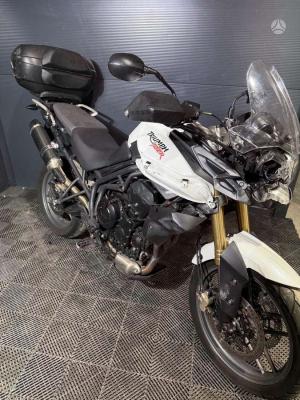Triumph Tiger 2012 in Taurage, with an engine capacity of 0.80 L and mileage of 24 thousand km for 2990 €, photo  on AUTOMOTO.COM.LV