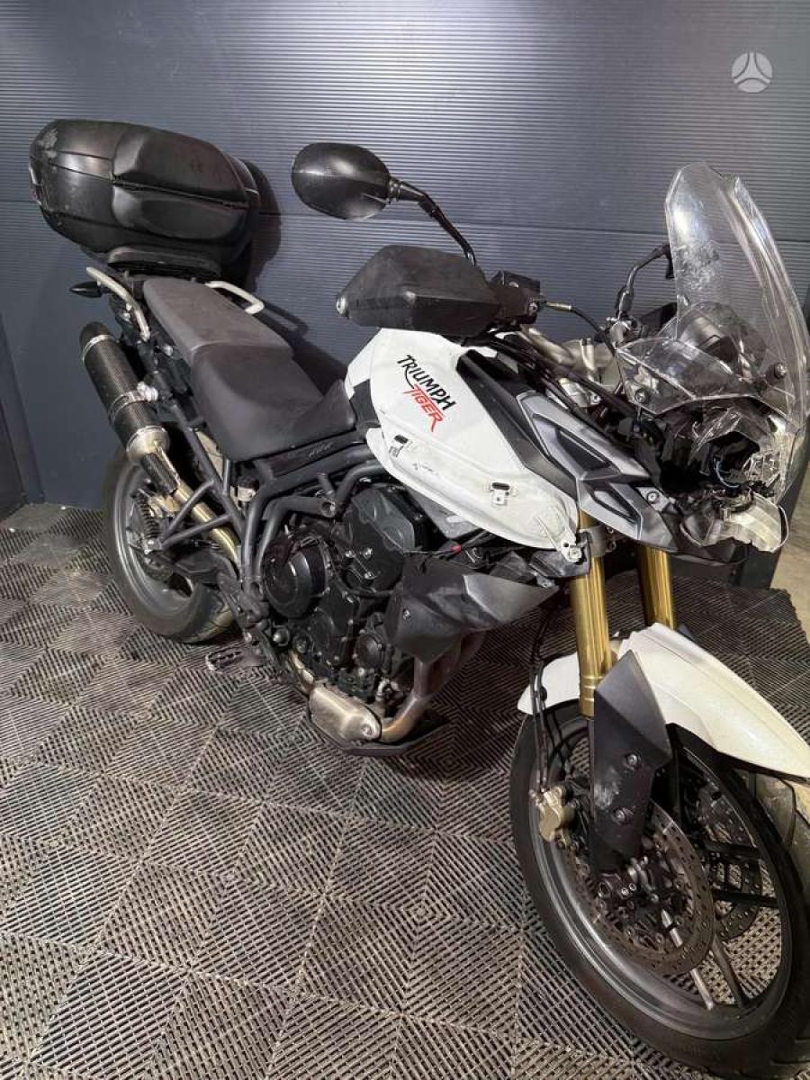 Triumph Tiger 2012 in Taurage, with an engine capacity of 0.80 L and mileage of 24 thousand km for 2990 €, photo 1 on AUTOMOTO.COM.LV
