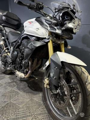 Triumph Tiger 2012 in Taurage, with an engine capacity of 0.80 L and mileage of 24 thousand km for 2990 €, photo 4 on AUTOMOTO.COM.LV