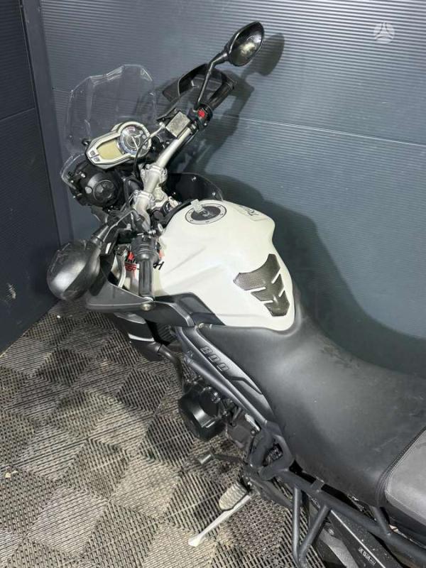 Triumph Tiger 2012 in Taurage, with an engine capacity of 0.80 L and mileage of 24 thousand km for 2990 €, photo 7 on AUTOMOTO.COM.LV