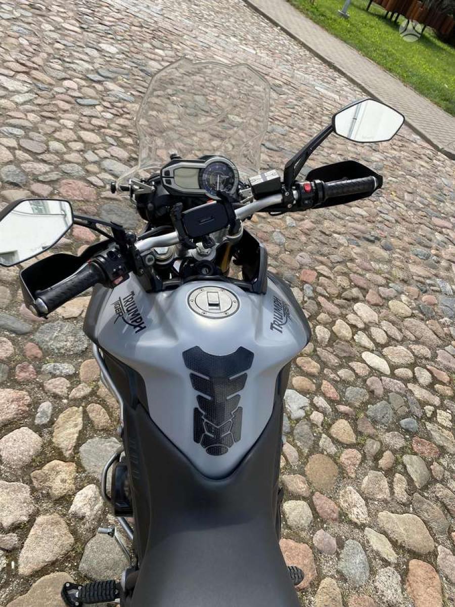Triumph Tiger 2012 in Kedainiai, with an engine capacity of 0.80 L and mileage of 66 thousand km for 4200 €, photo 6 on AUTOMOTO.COM.LV