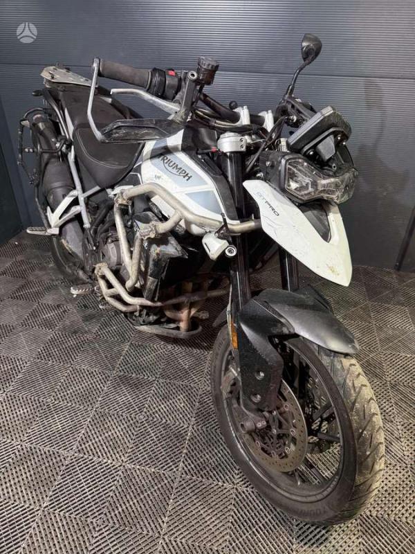 Triumph Tiger 2021 in Taurage, with an engine capacity of 0.90 L and mileage of 30 thousand km for 3990 €, photo 1 on AUTOMOTO.COM.LV
