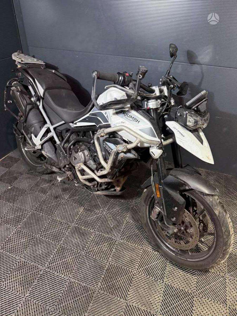 Triumph Tiger 2021 in Taurage, with an engine capacity of 0.90 L and mileage of 30 thousand km for 3990 €, photo 5 on AUTOMOTO.COM.LV