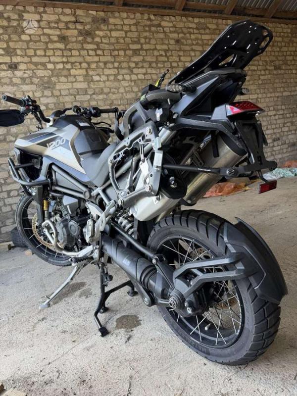 Triumph Tiger 2022 in Pasvalys, with an engine capacity of 1.20 L and mileage of 111 thousand km for 3000 €, photo 4 on AUTOMOTO.COM.LV