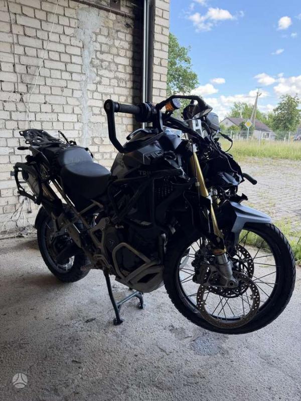 Triumph Tiger 2022 in Pasvalys, with an engine capacity of 1.20 L and mileage of 111 thousand km for 3000 €, photo 5 on AUTOMOTO.COM.LV